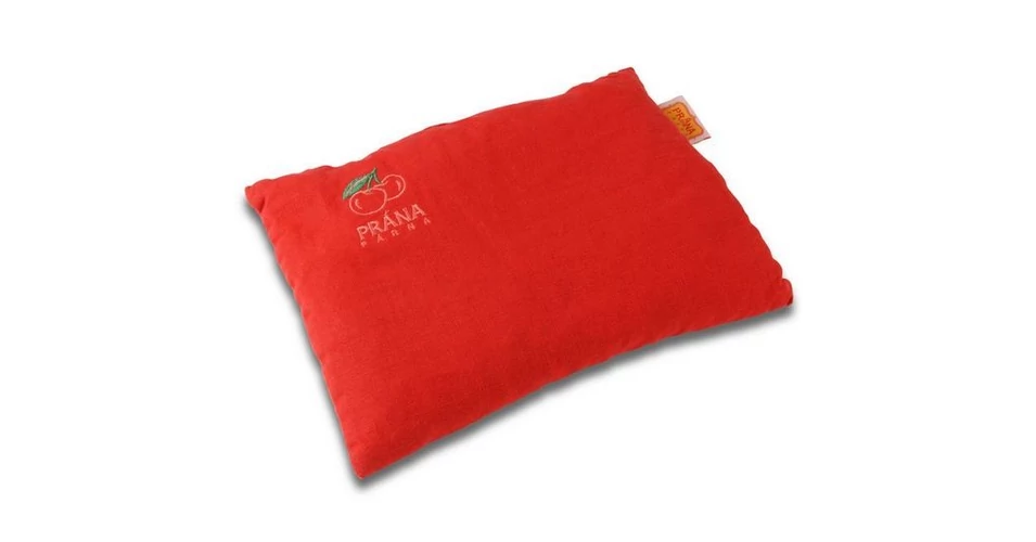 Perna Prana mini cu samburi de cirese 13x16cm